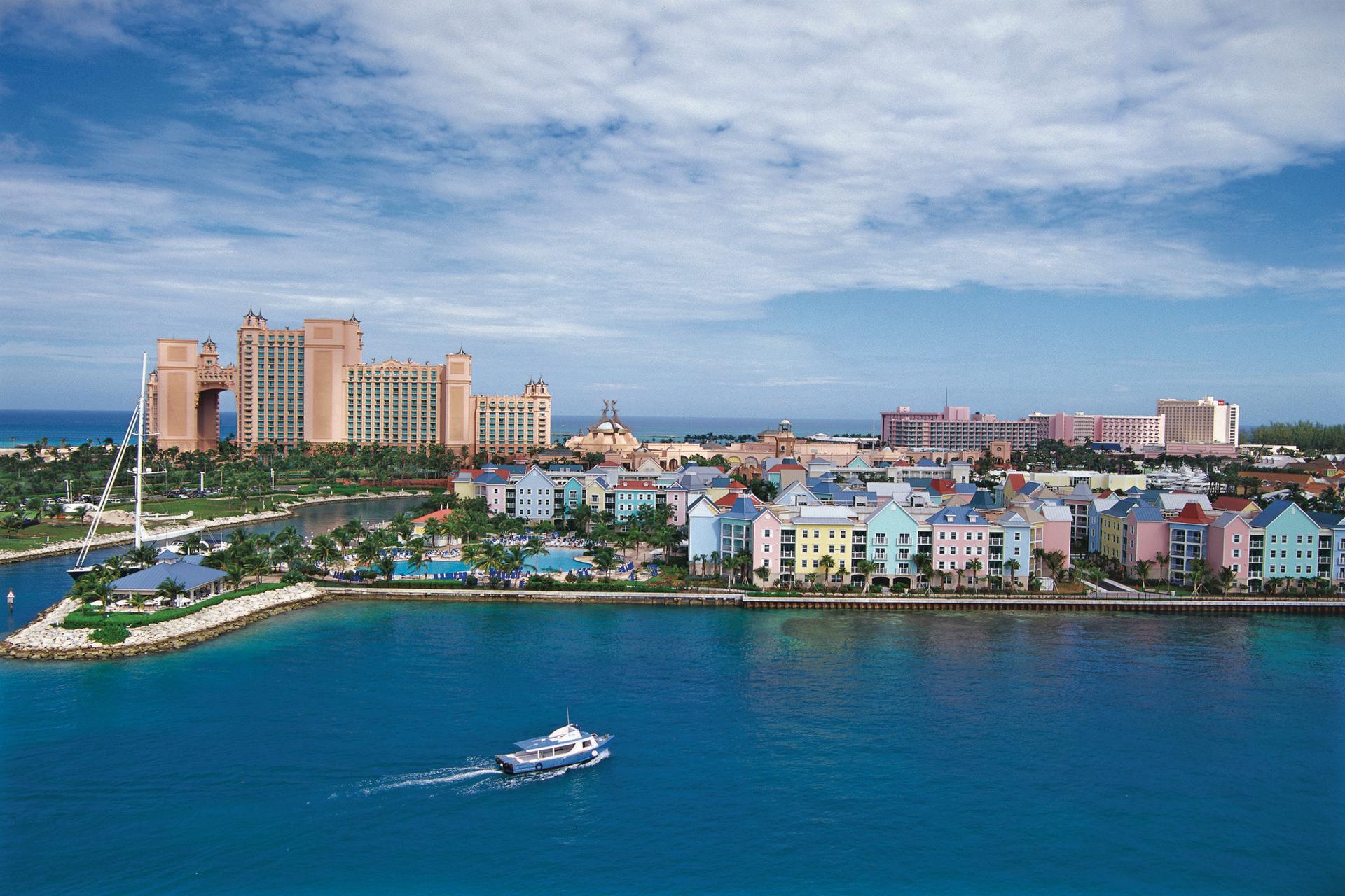 Harborside Atlantis Hotel Nassau